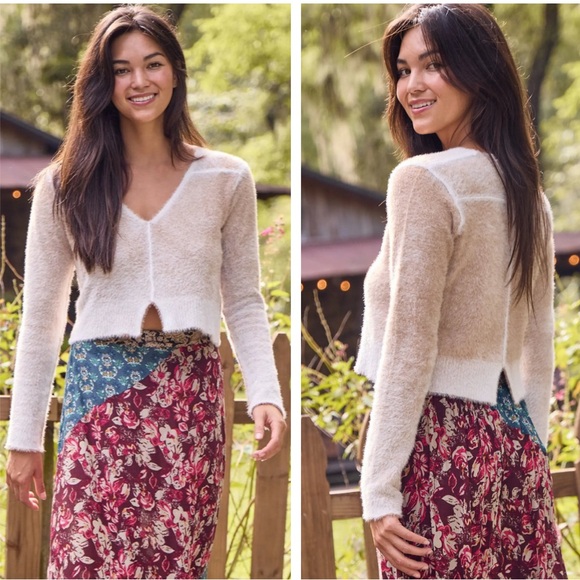 NATURAL LIFE | Sweaters | Nwt Natural Life Deep V Sweater | Poshmark